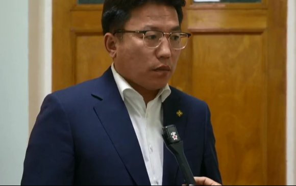 Төрийн албан хаагчдыг долоо хоногийн нэг өдөр цахимаар ажиллуулахаар болжээ